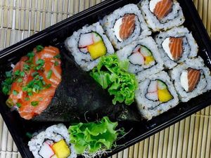 Shark Shark Sushi - São Paulo - Catálogo Digital Diggy